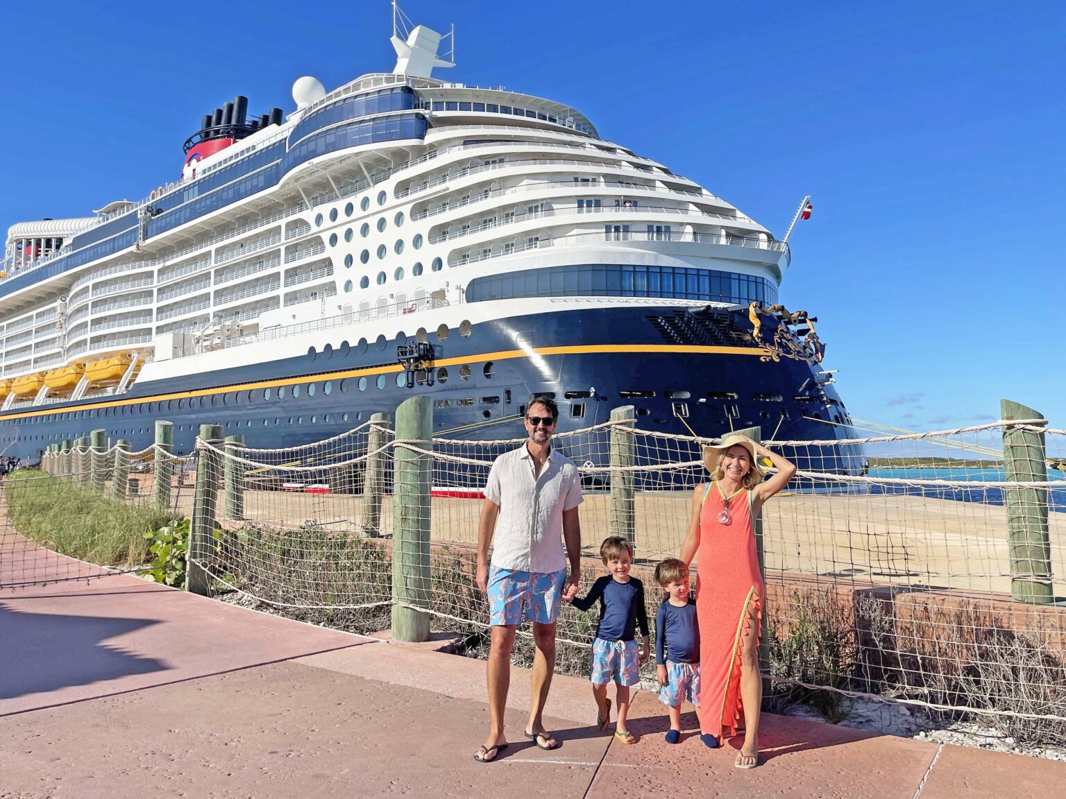 Cruzeiro da Disney - Como é o navio Disney Wish no Caribe | Lala Rebelo